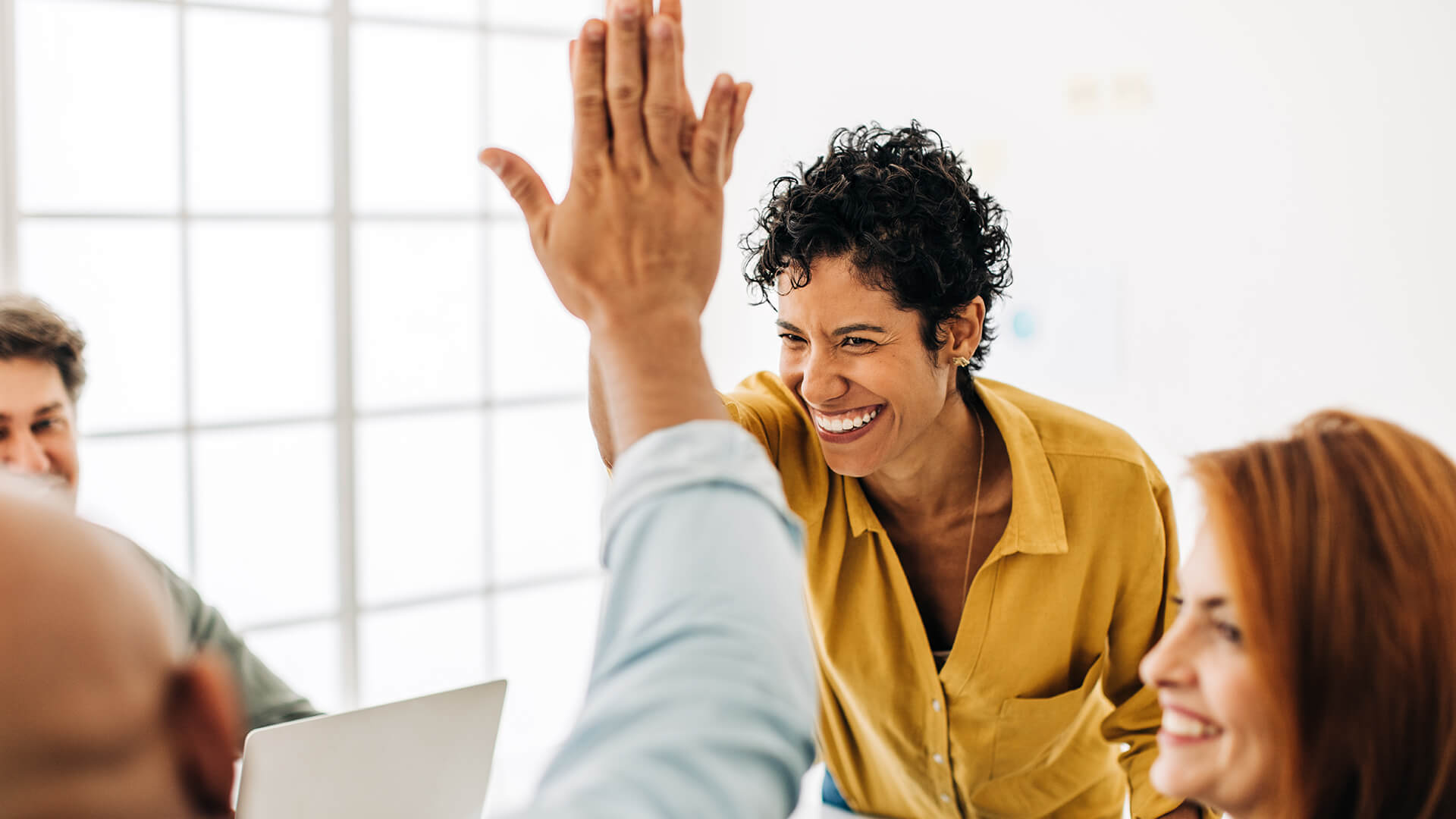 10 Estratégias para Aumentar o Engajamento dos Colaboradores - Revvo